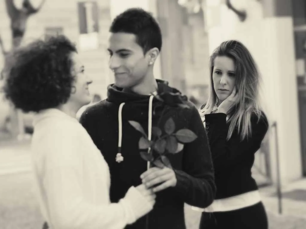 ¿Por qué sentimos envidia? ¿Cómo superar la envidia?